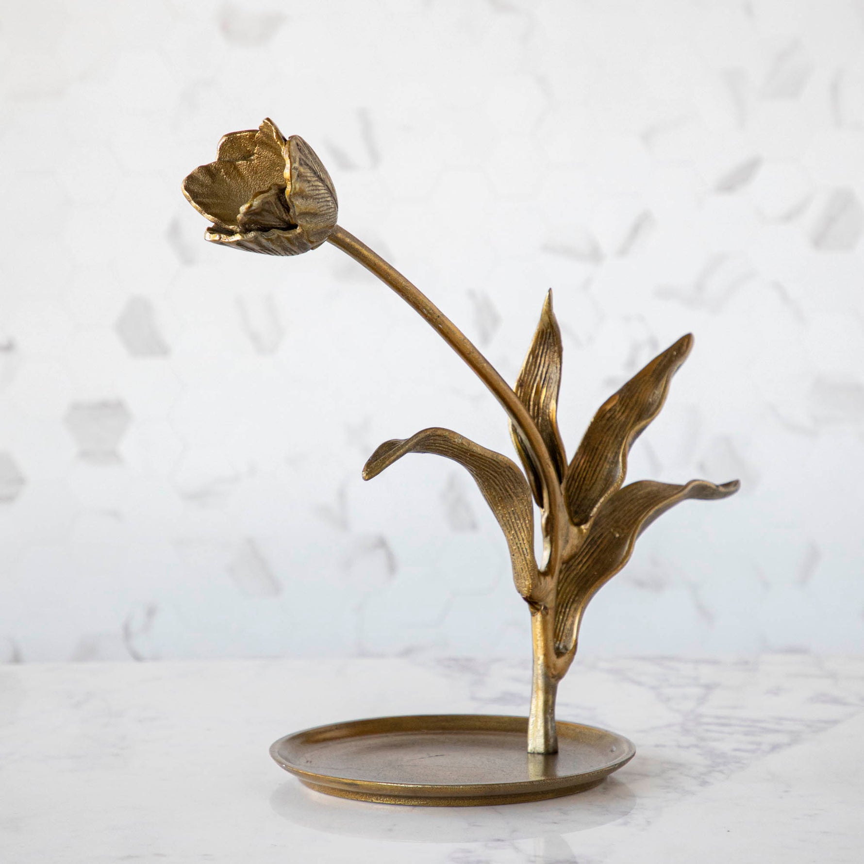 Craning Tulip Sculptures – Hester & Cook