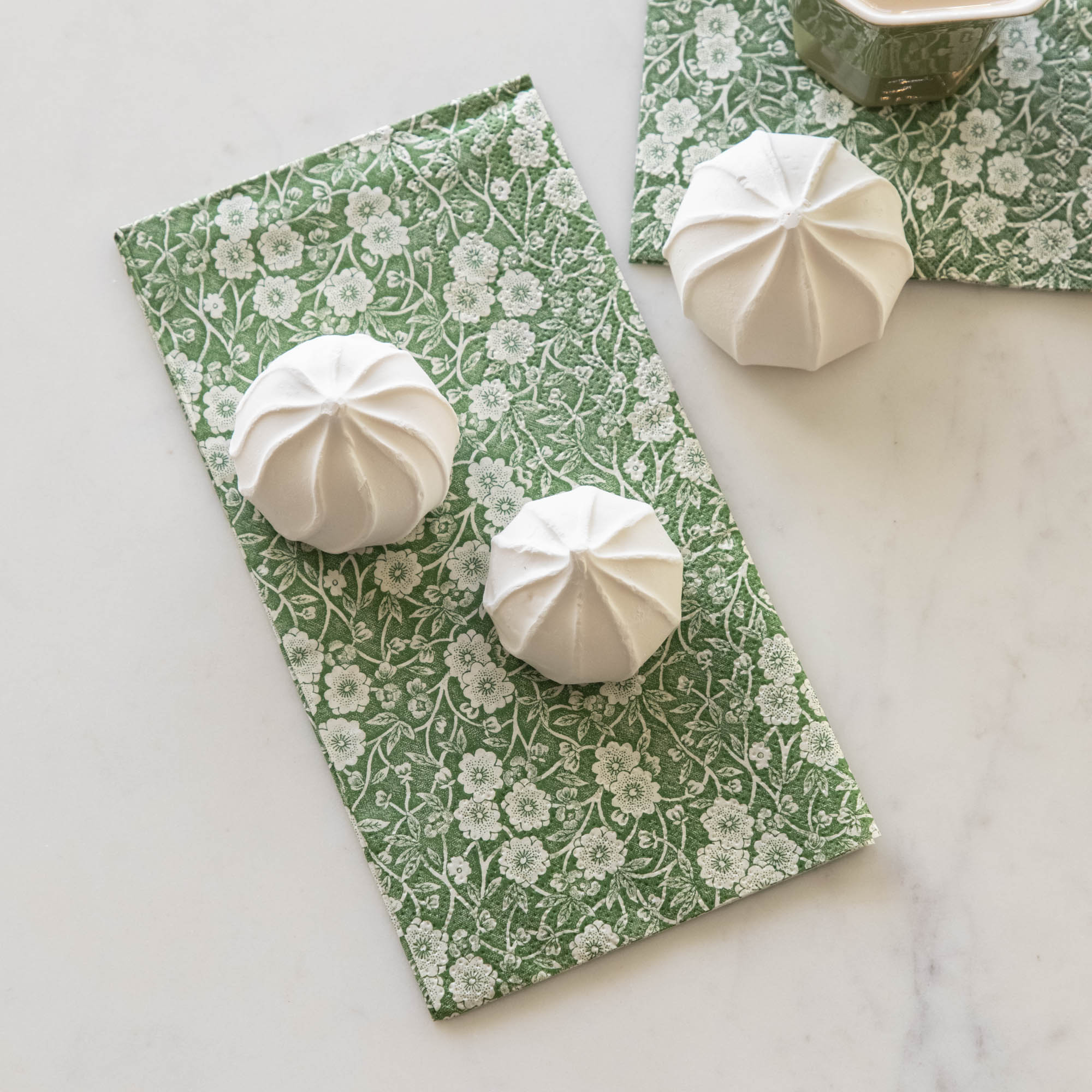 Green Calico Guest Napkins – Hester & Cook